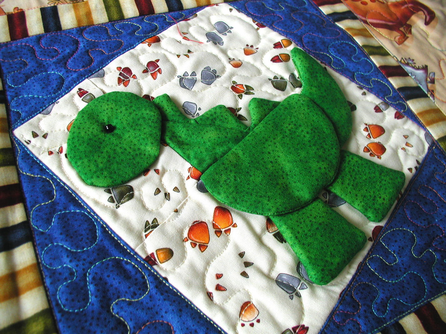 Dino-sew-us – 3D Dinosaur Quilt Pattern with Dimensional Paper Piecing ...